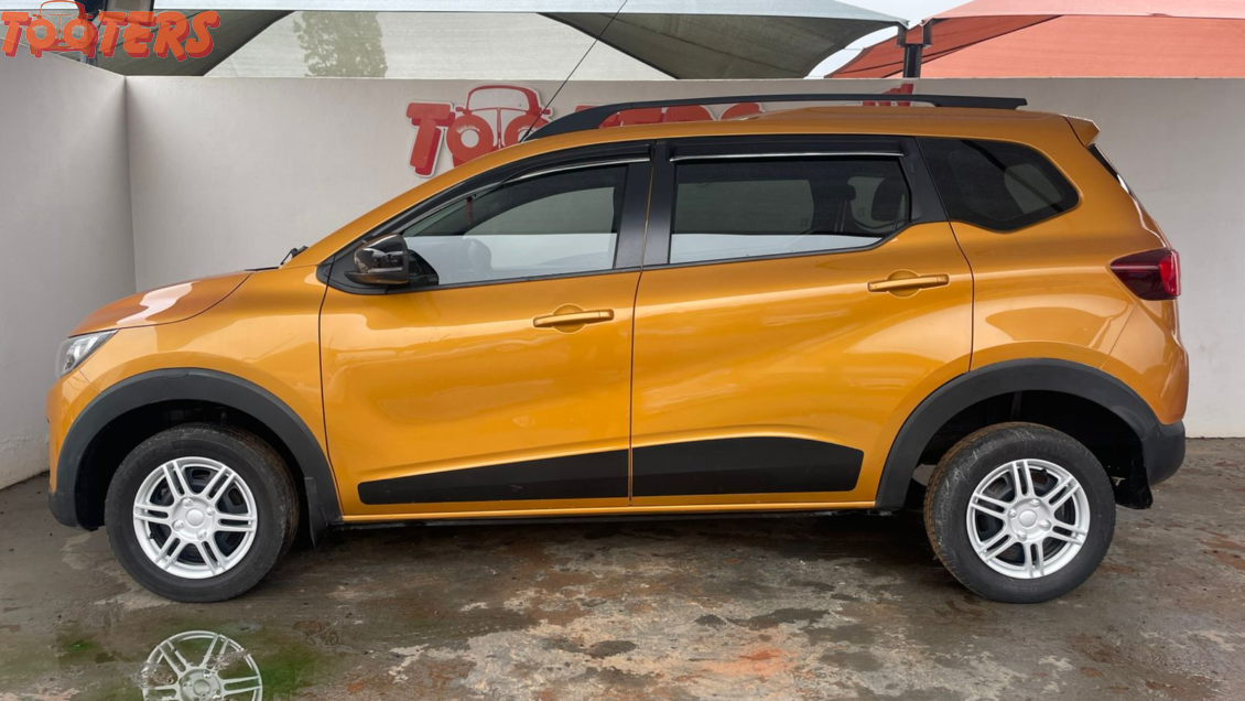 Tooters Quality Used Cars » 2022 Renault Triber 1.0 Dynamique/zen