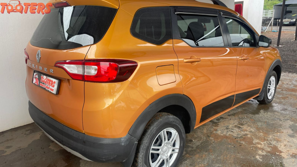 Tooters Quality Used Cars » 2022 Renault Triber 1.0 Dynamique/zen